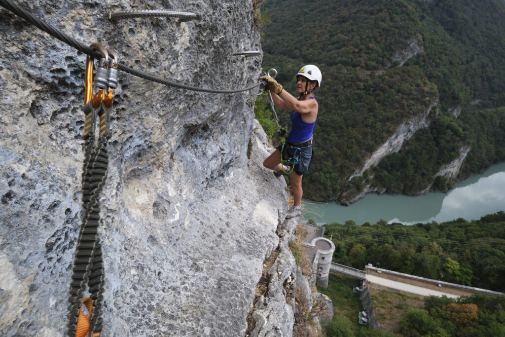 Via ferrata du Fort l'Écluse, Léaz, Pays de Gex - Climbing7