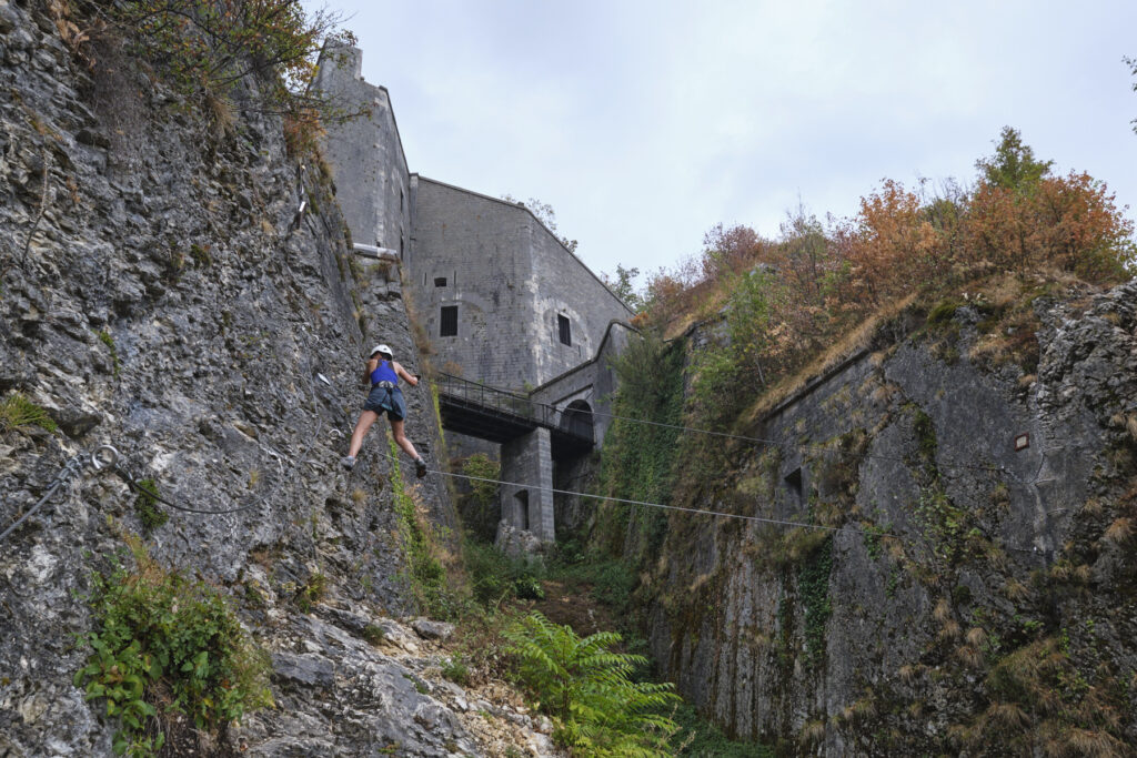 Via ferrata du Fort l'Écluse, Léaz, Pays de Gex - Climbing7